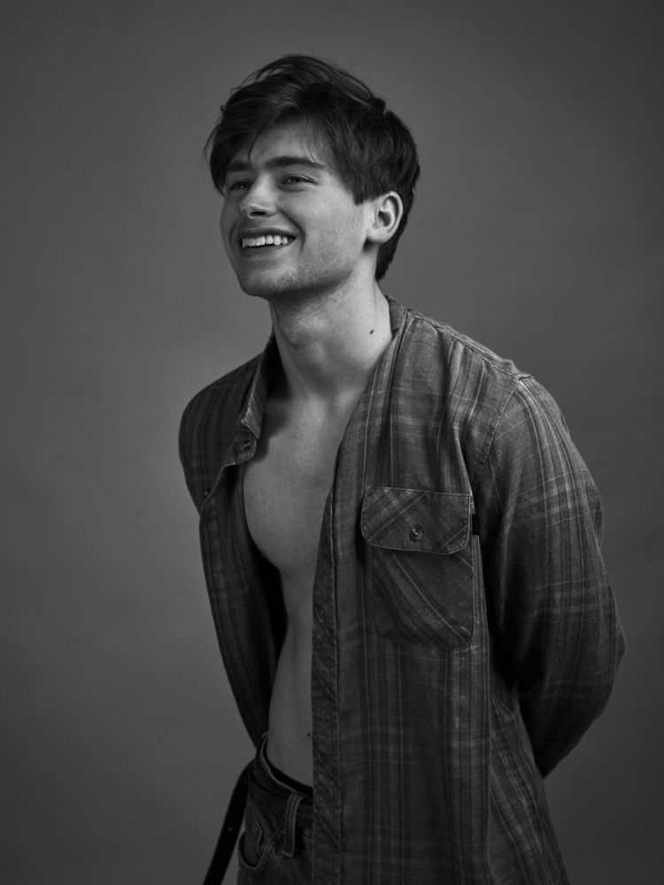 20 Year Old Paul Sundheim - German Actor | LPSG