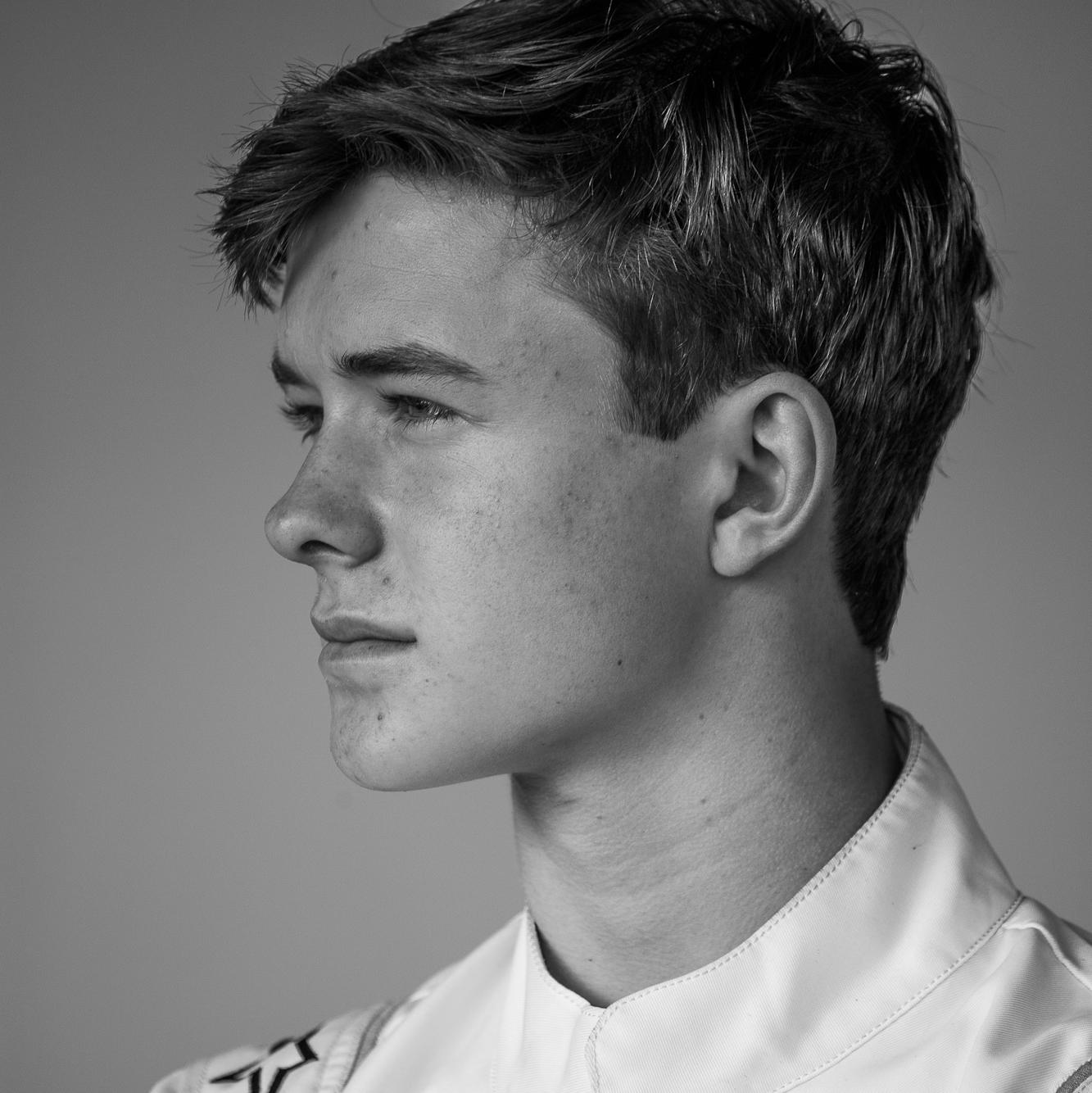 22 Years Old Callum Ilott - British Racing Driver | LPSG