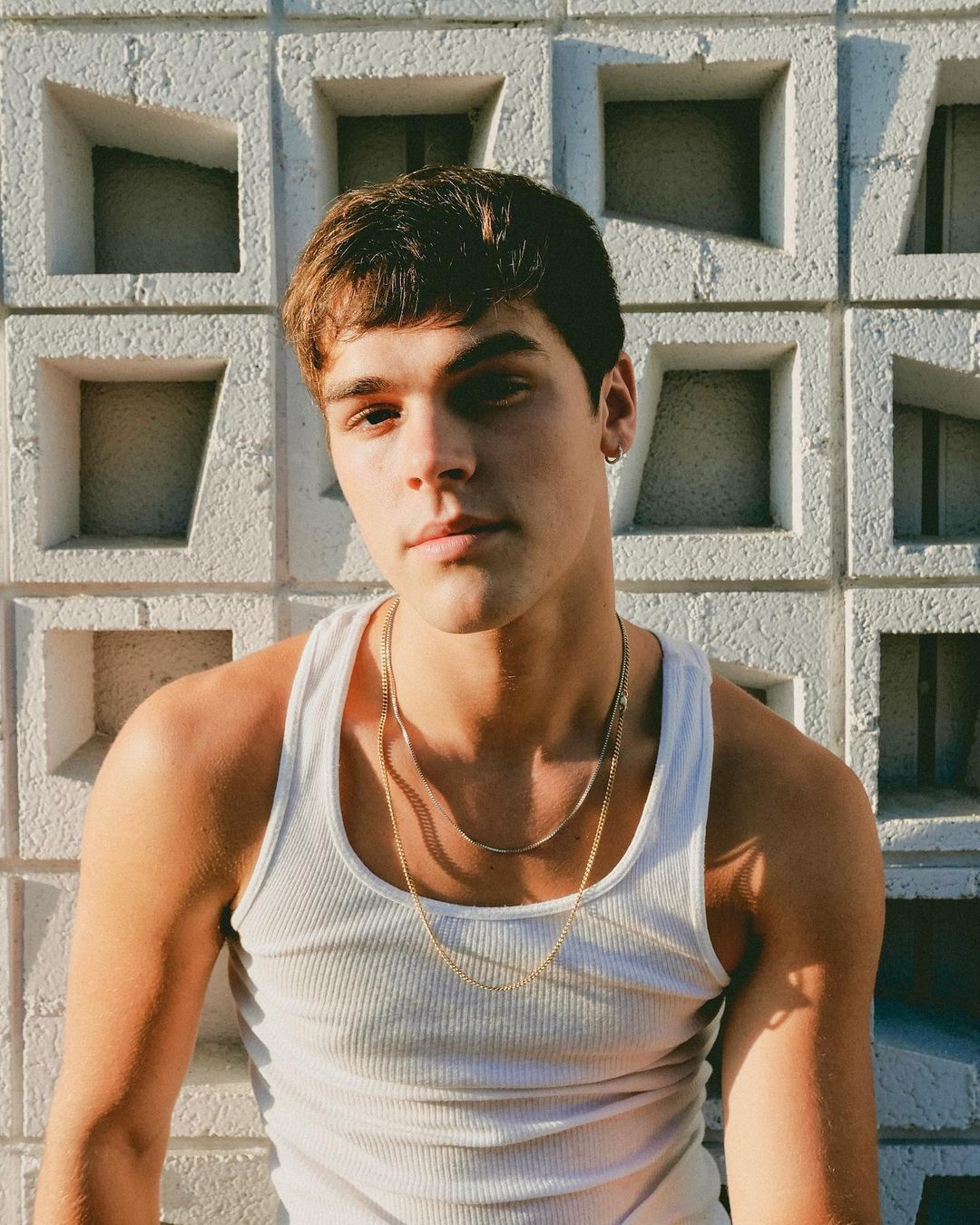19 Year Old Aj Mitchell American Singer Lpsg
