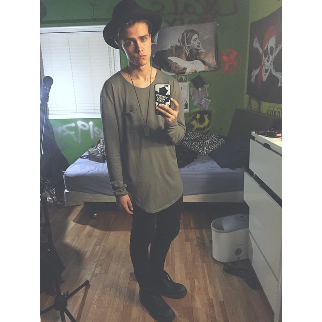 24 Years Old Shane Harte - Canadian Actor & Singer | LPSG